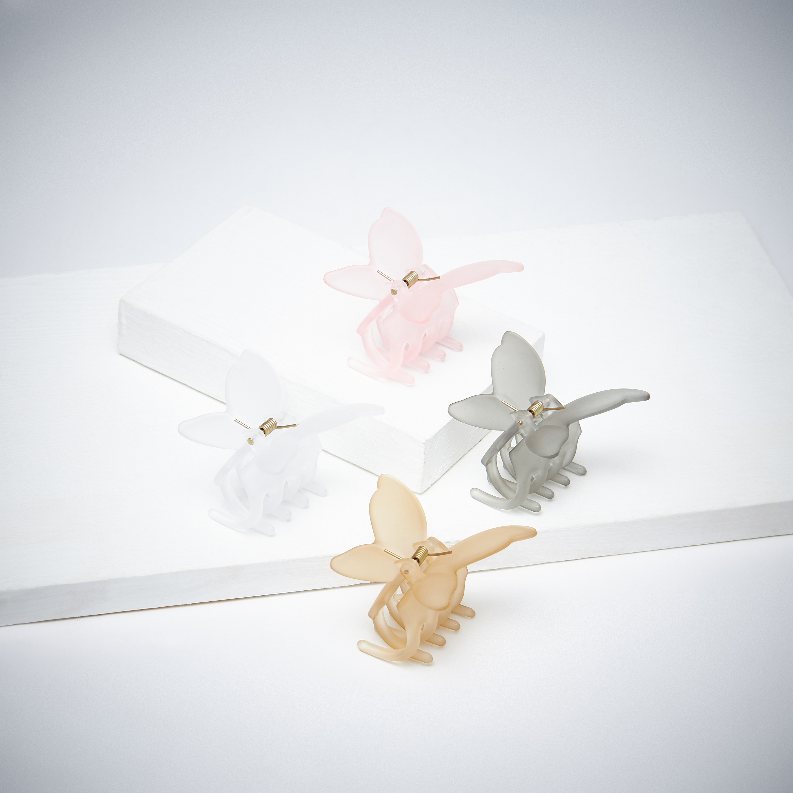 Shop Pack of 4 - Butterfly Hair Clamp Online | Max UAE