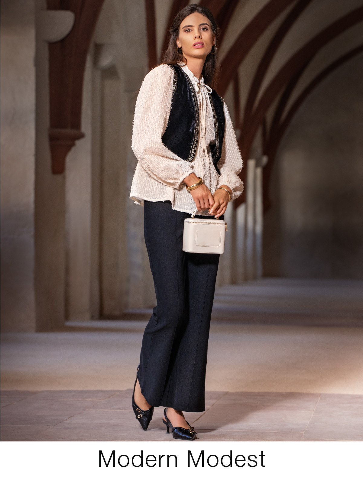 Shop Women's Clothes Online | Max Oman