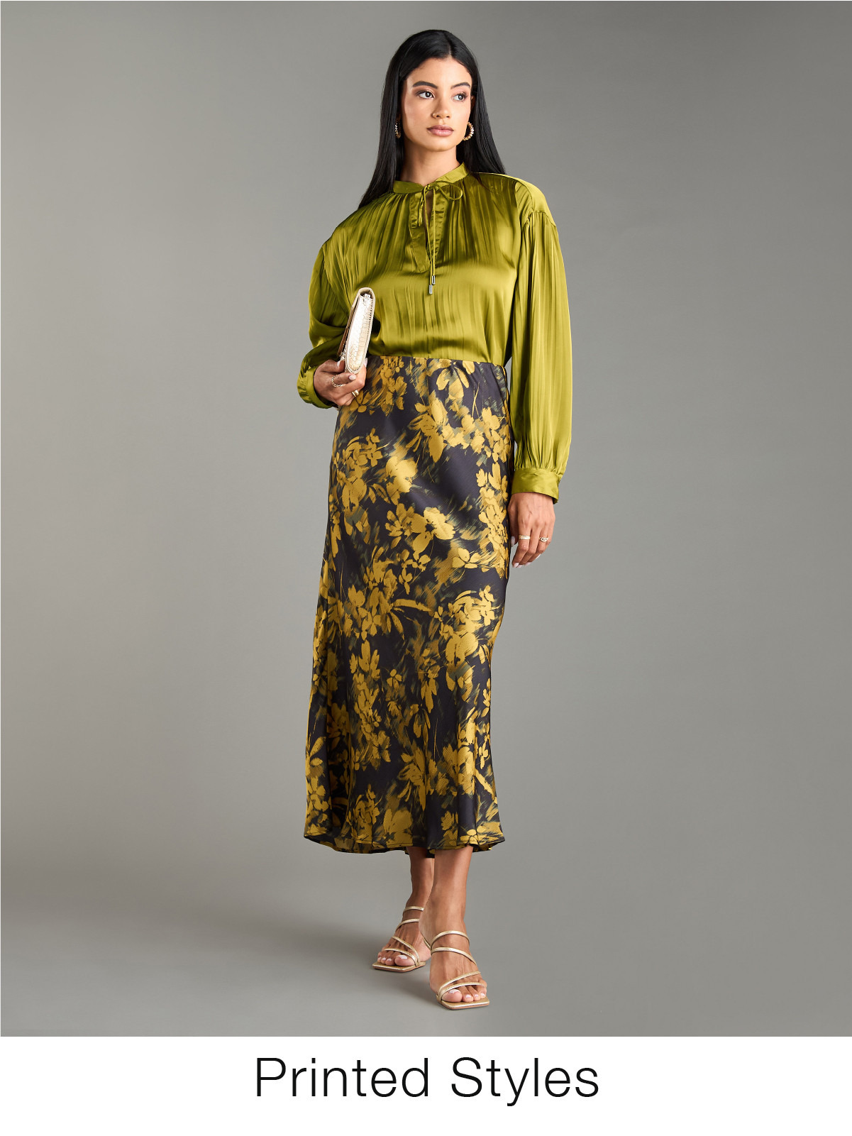 Shop Women's Clothes Online | Max Oman