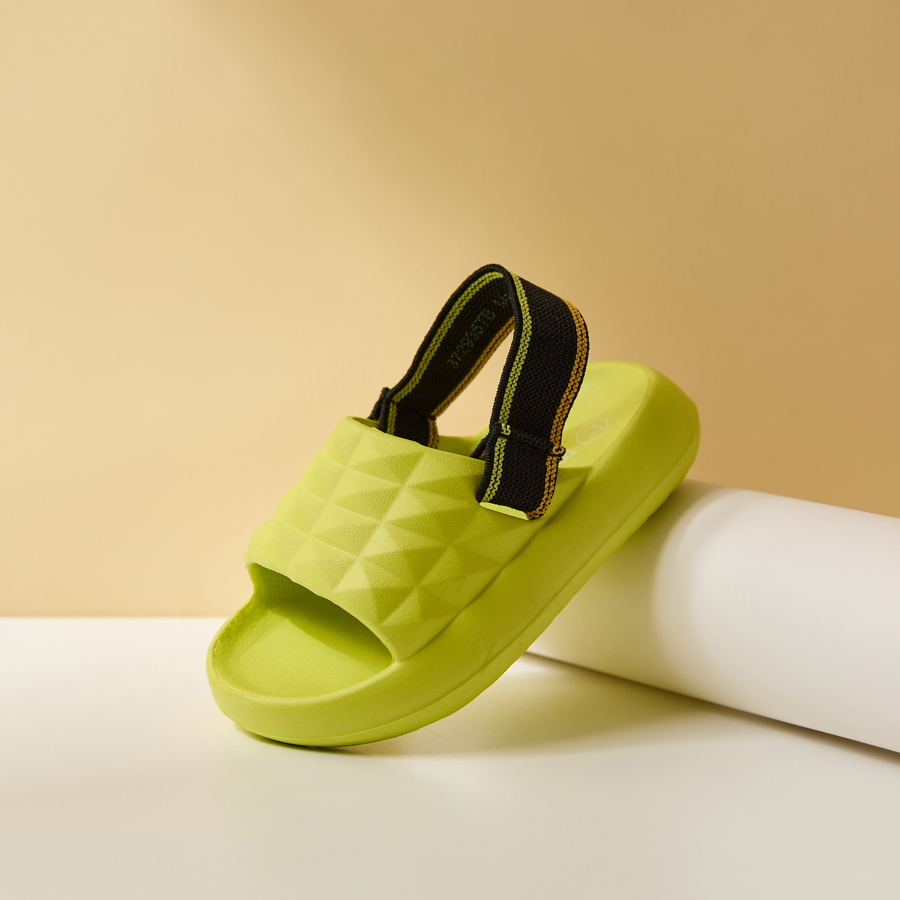 Shop Textured Slides Online | Max UAE