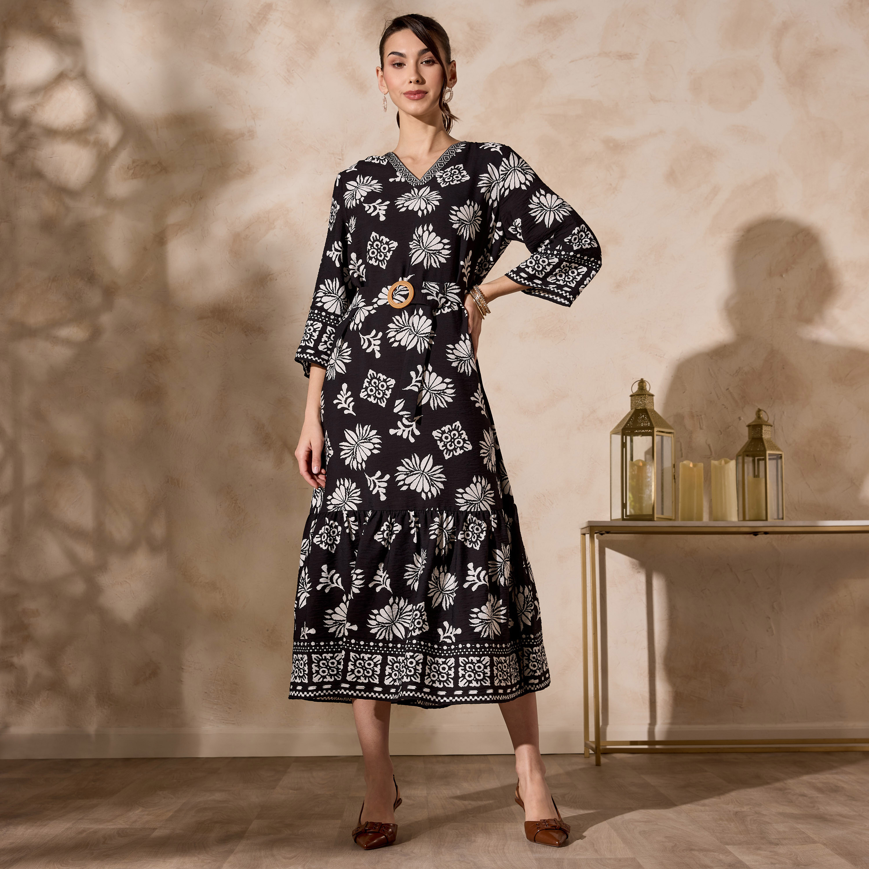 Shop Printed V-neck Dress with 3/4 Sleeves Online | Max UAE