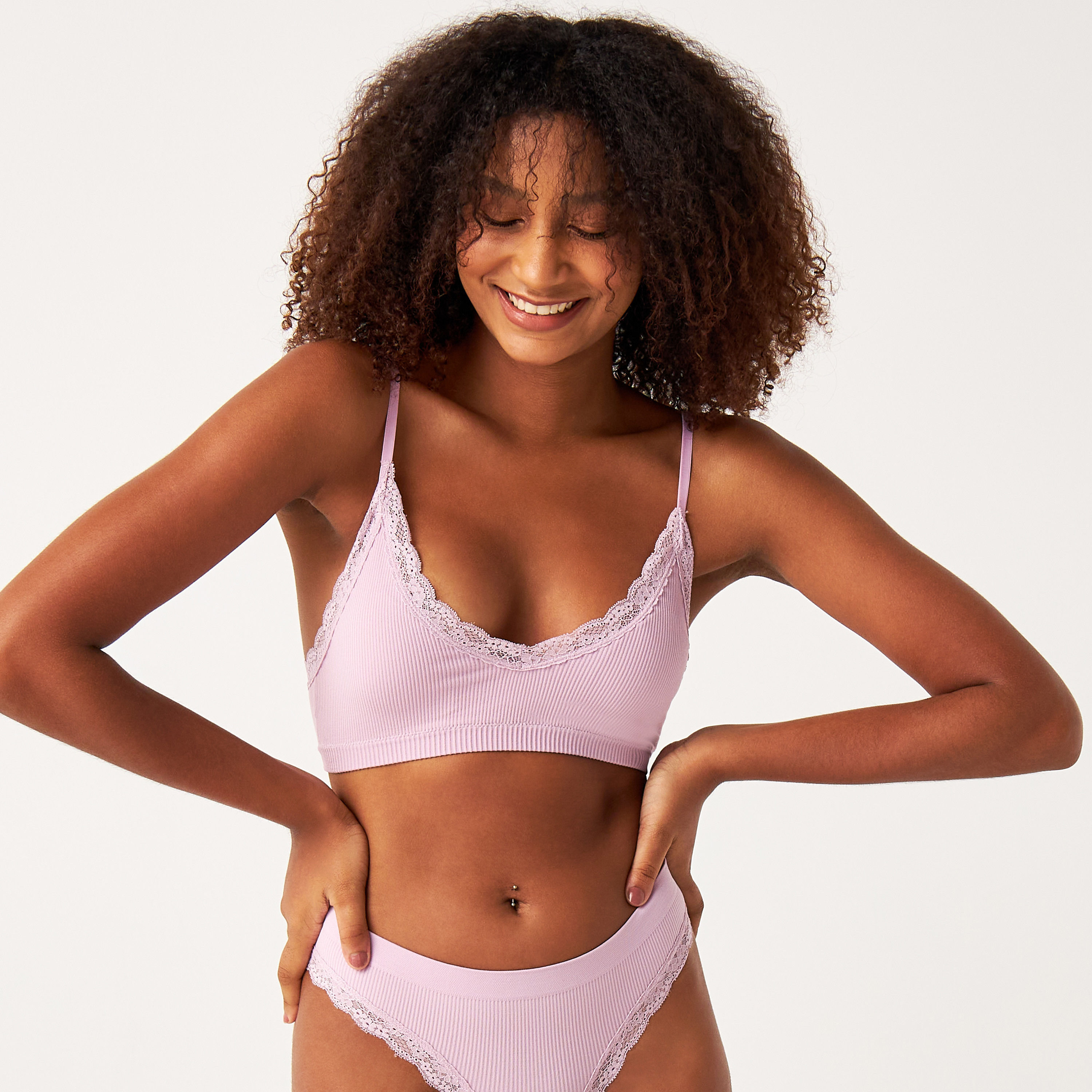 Seamless bra online store