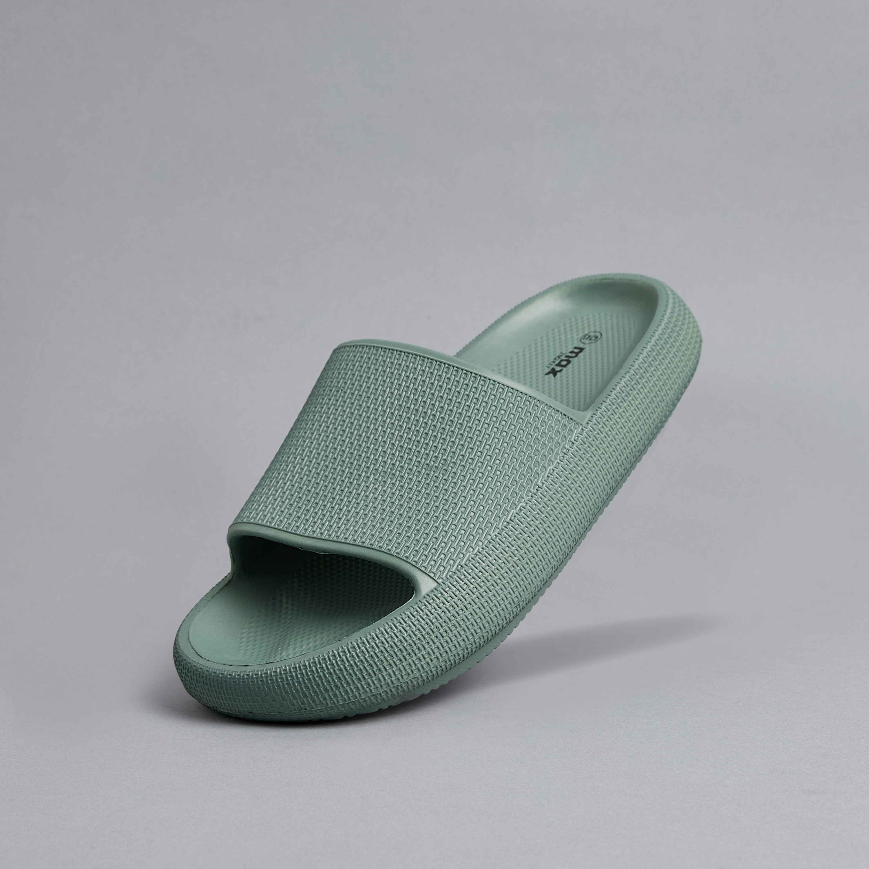 Shop Textured Slides Online | Max UAE